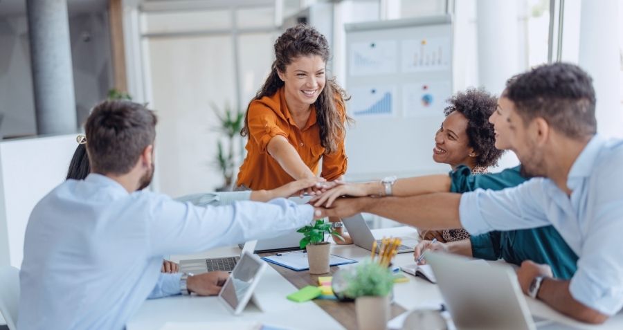 The Impact of Transparent Pay Structures on Employee Trust - Bayt.com ...