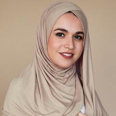 Mirna Essam - مدير موارد بشرية - Bayt.com People